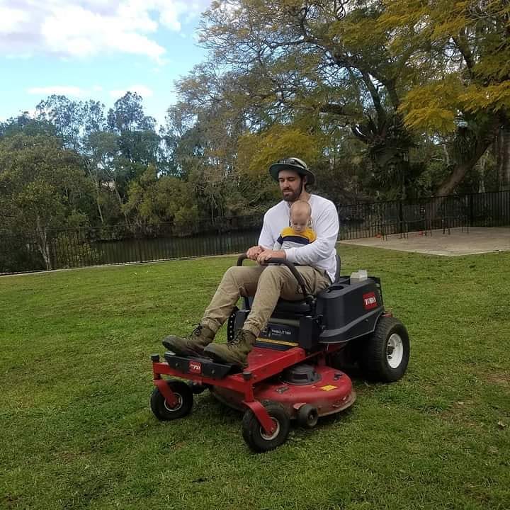 Tom-Mow's Lawn Maintenance Wins BizGiver Grant | BizCover